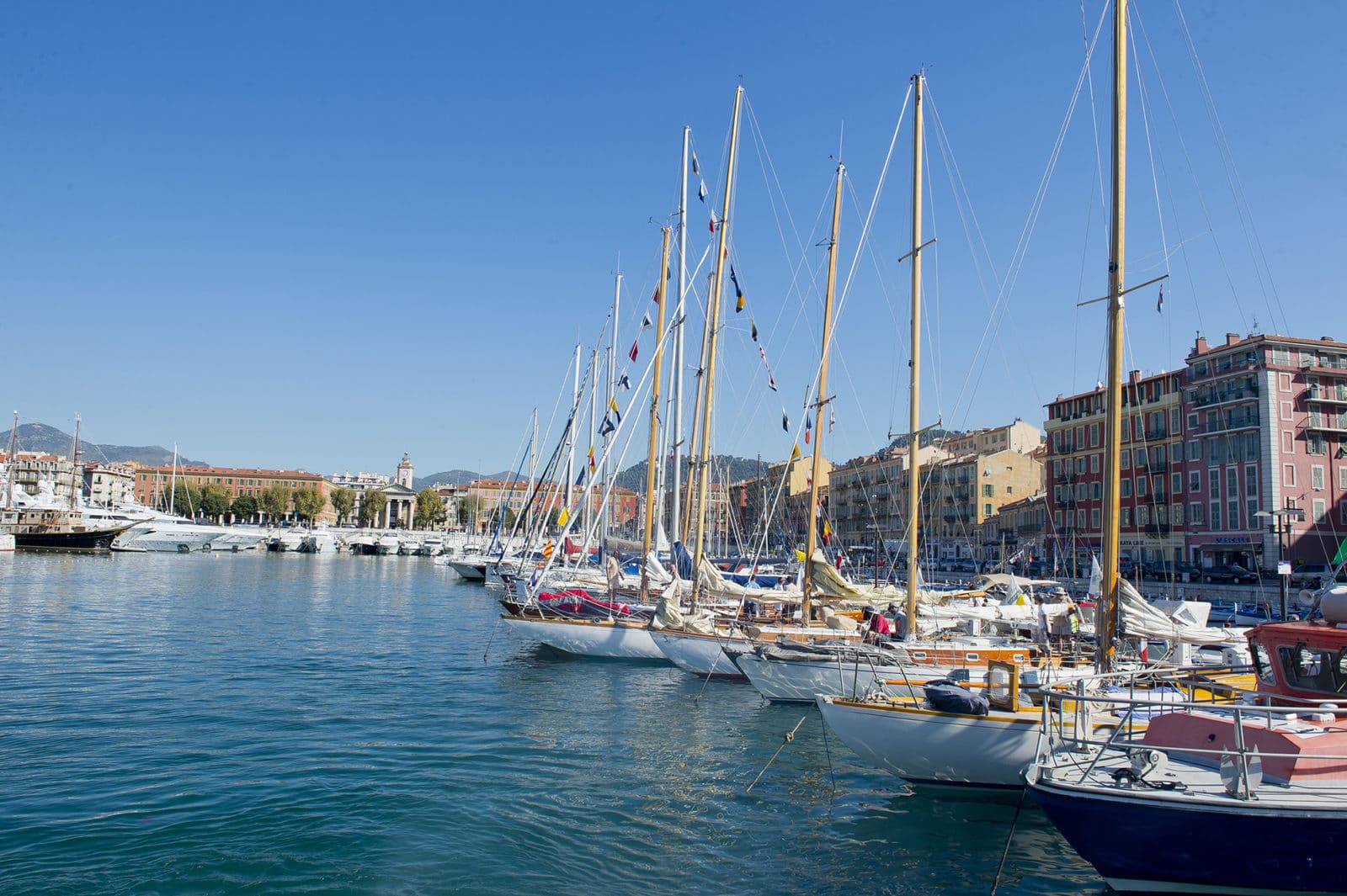 Où se promener sur les ports de Nice Côte d’Azur, suivez le guide